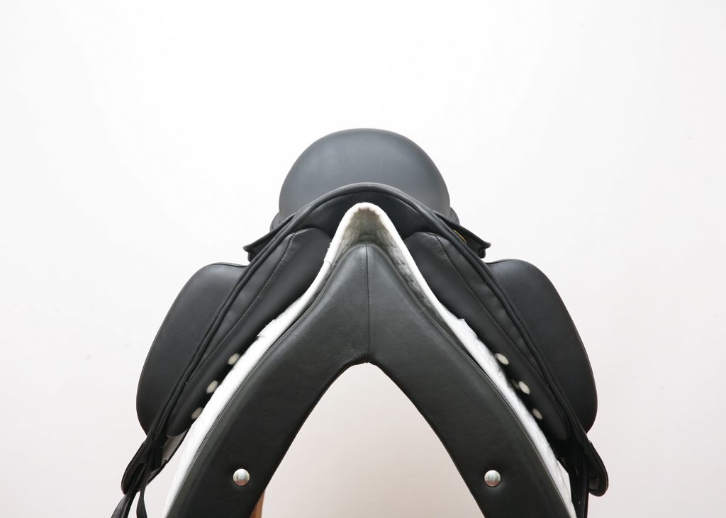 Albion Fabrento CC Monoflap Dressage Saddle – Equestrian Imports