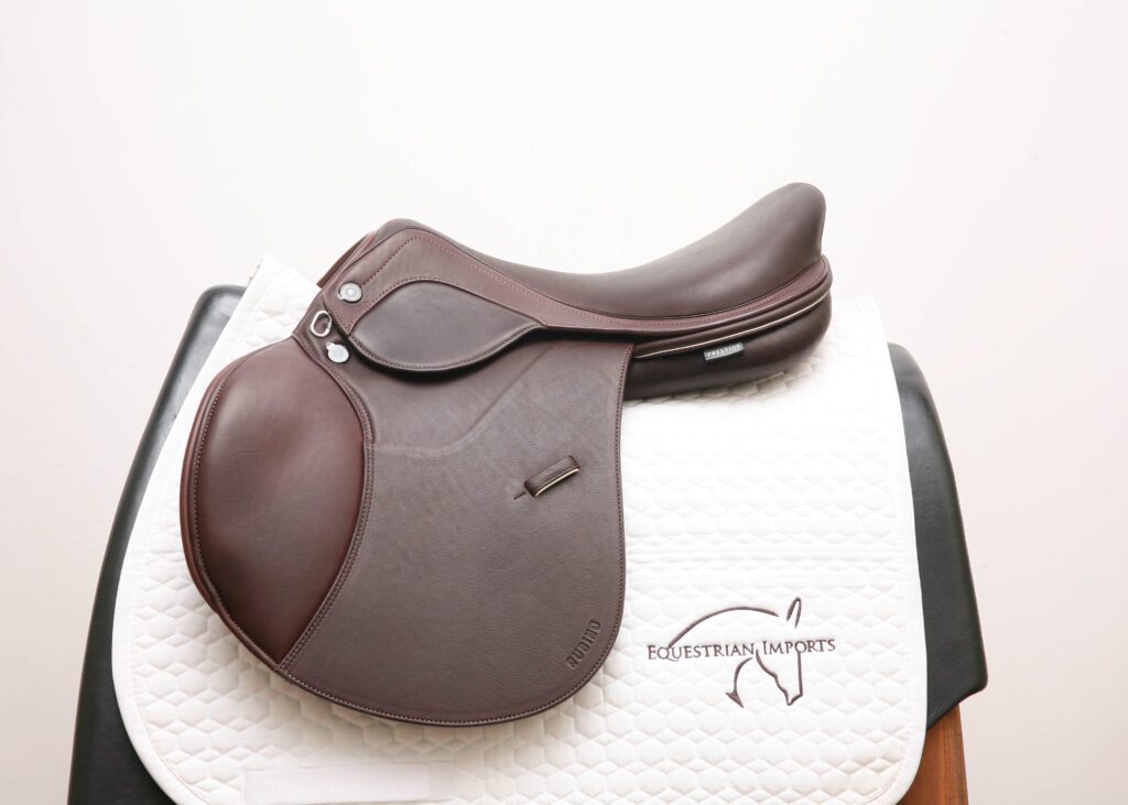 Jumping Saddles – Equestrian Imports